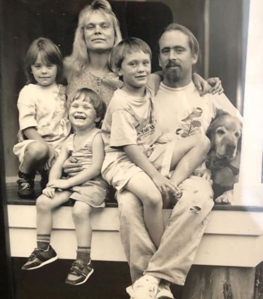 La Sieste | « Broderick Family » (Antoine / La Maison de Disques)